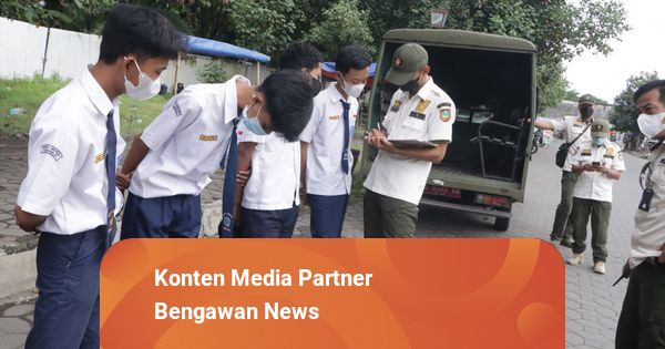 Tak Pakai Masker dan Nongkrong usai PTM, 229 Pelajar Terjaring Razia di Solo | kumparan.com